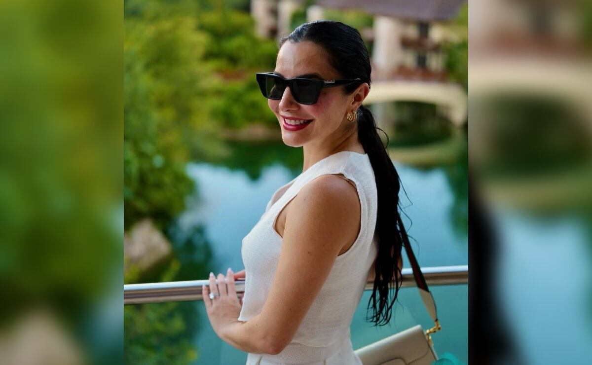 ¿Cuál frío? Martha Higareda deslumbra en traje de baño al estilo de ...